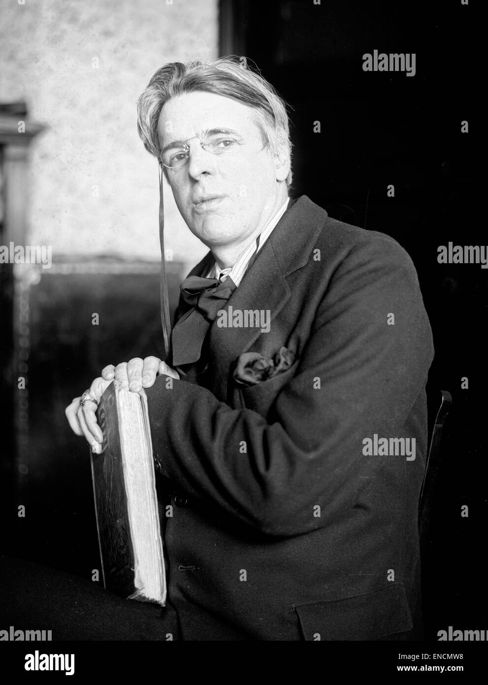 Irischer autor und dichter -Fotos und -Bildmaterial in hoher Auflösung ...