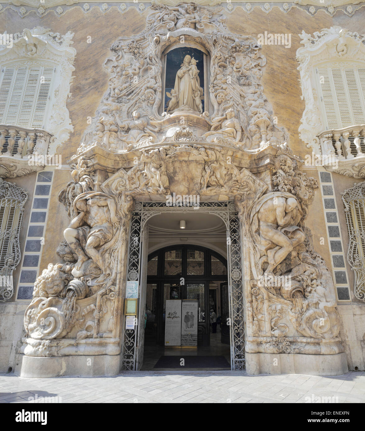 Entrance national ceramics museum valencia -Fotos und -Bildmaterial in ...