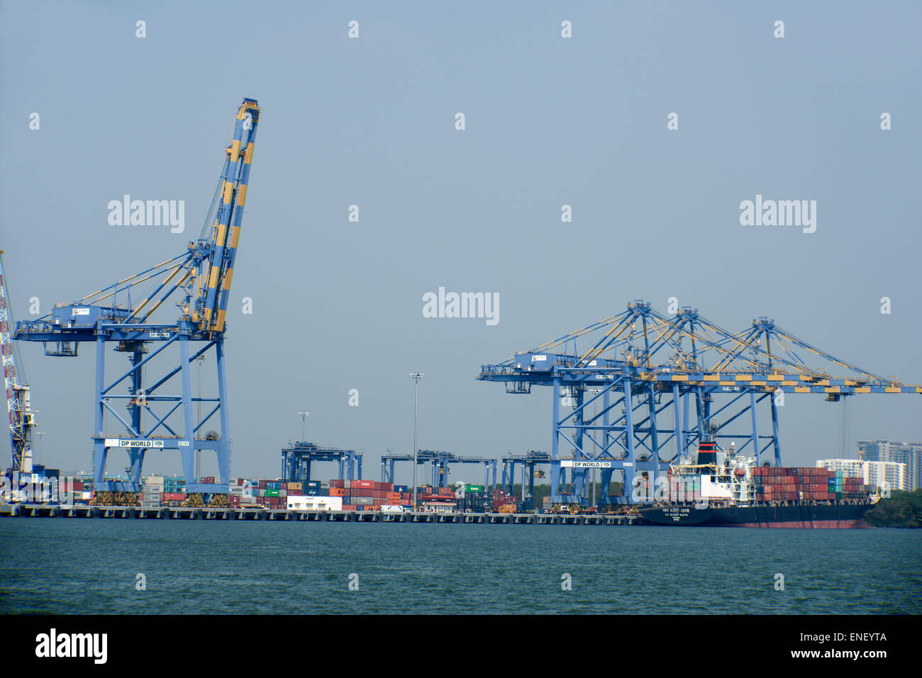 Cochin container dock -Fotos und -Bildmaterial in hoher Auflösung – Alamy