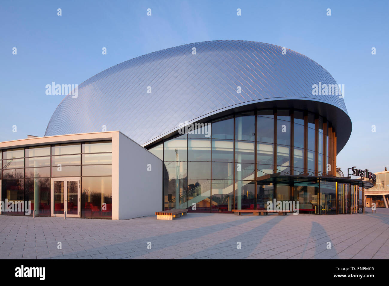 Stage theater der elbe hamburg -Fotos und -Bildmaterial in hoher ...