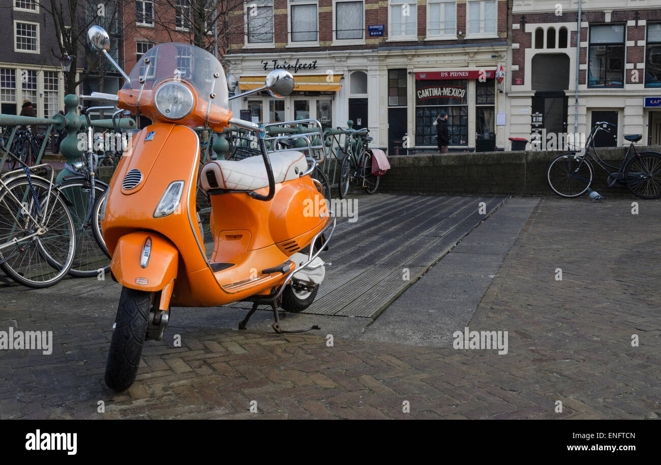 Dutch scooter -Fotos und -Bildmaterial in hoher Auflösung – Alamy