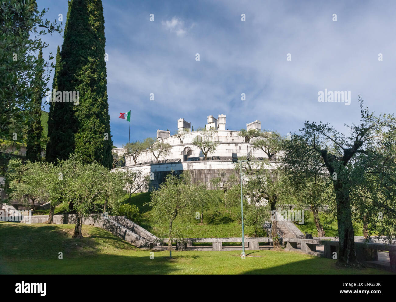 Heller garden, gardone -Fotos und -Bildmaterial in hoher Auflösung – Alamy