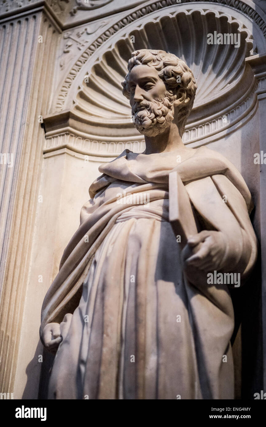 St. Peter von Michelangelo am Dom Santa Maria Assunta in Siena, Italien ...