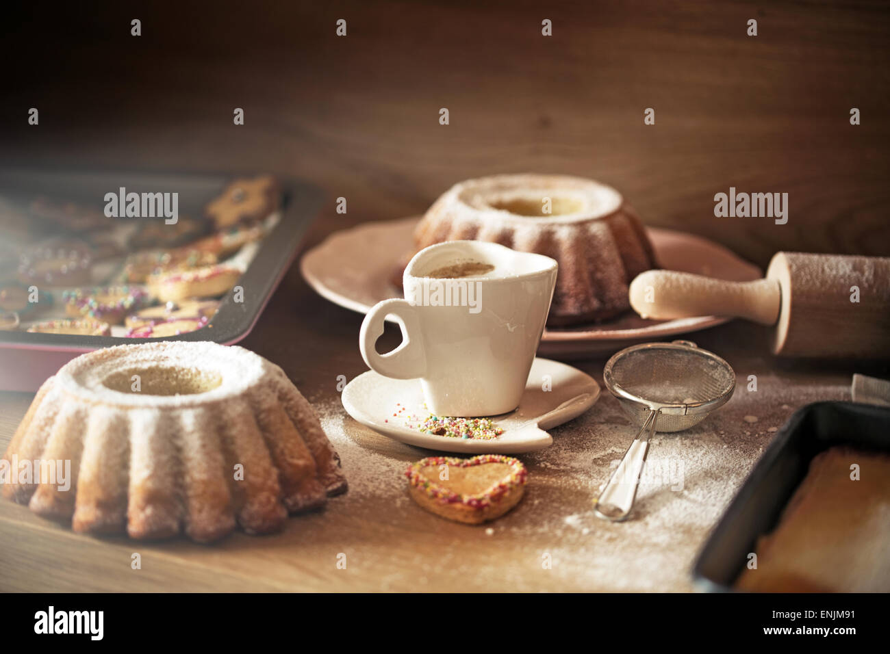 Backform kuchen -Fotos und -Bildmaterial in hoher Auflösung – Alamy