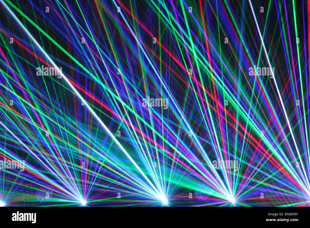 Laser in der Disco Laser, Licht, Club, Clubbing, show, Nacht ...