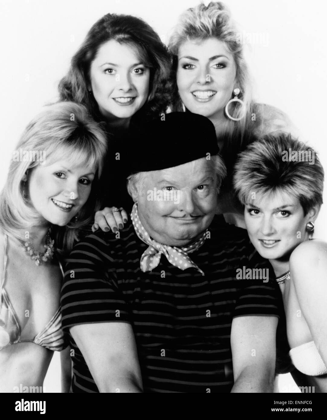 The Benny Hill Show Stockfotos & The Benny Hill Show Bilder - Alamy