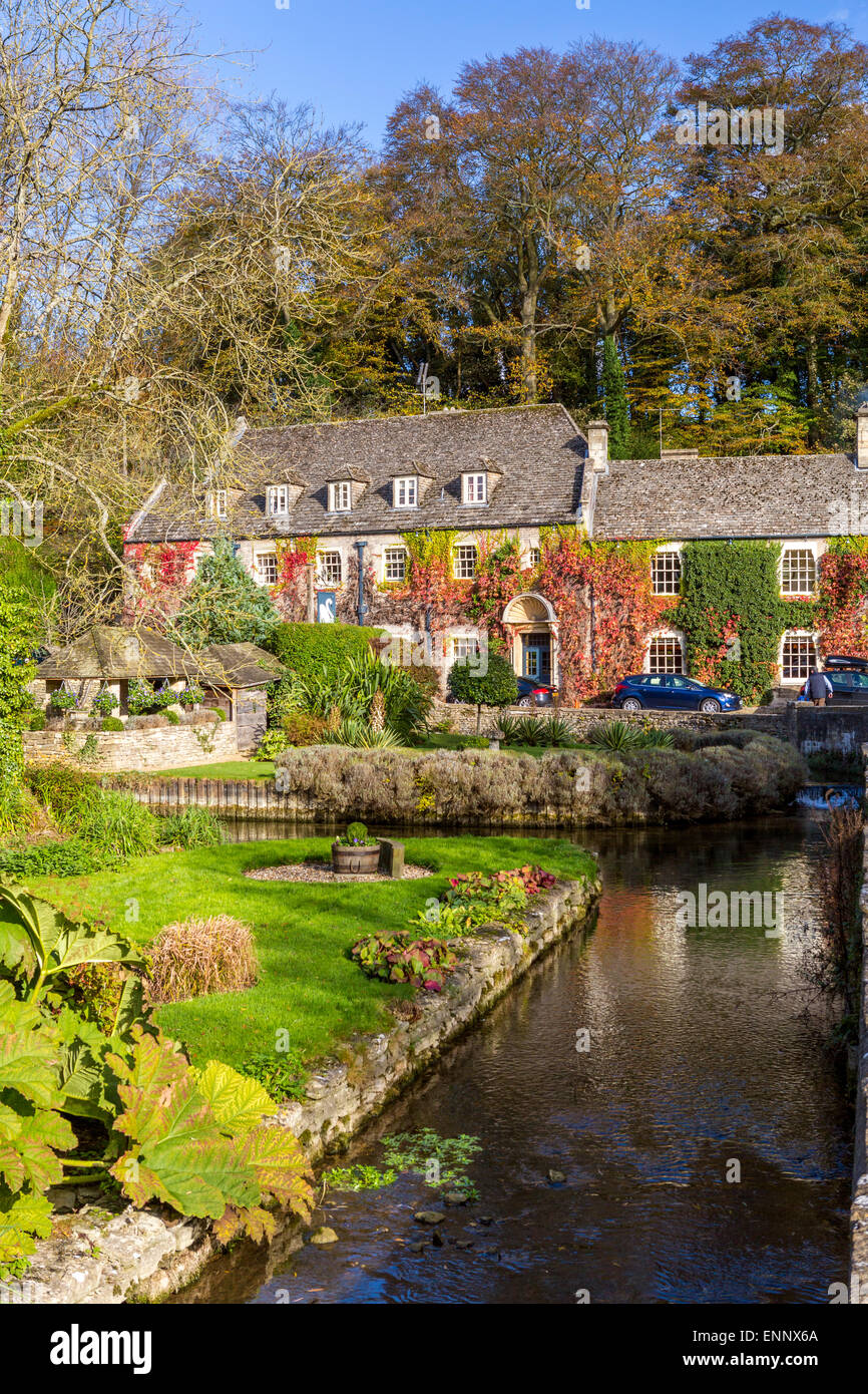 Bibury cotswolds hotel village -Fotos und -Bildmaterial in hoher ...