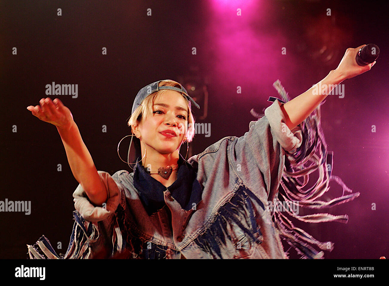 Singer una performs harajuku kawaii -Fotos und -Bildmaterial in hoher ...