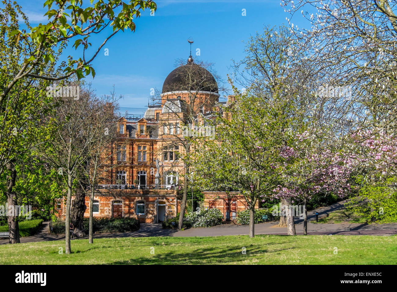 Haupt meridien linie -Fotos und -Bildmaterial in hoher Auflösung – Alamy
