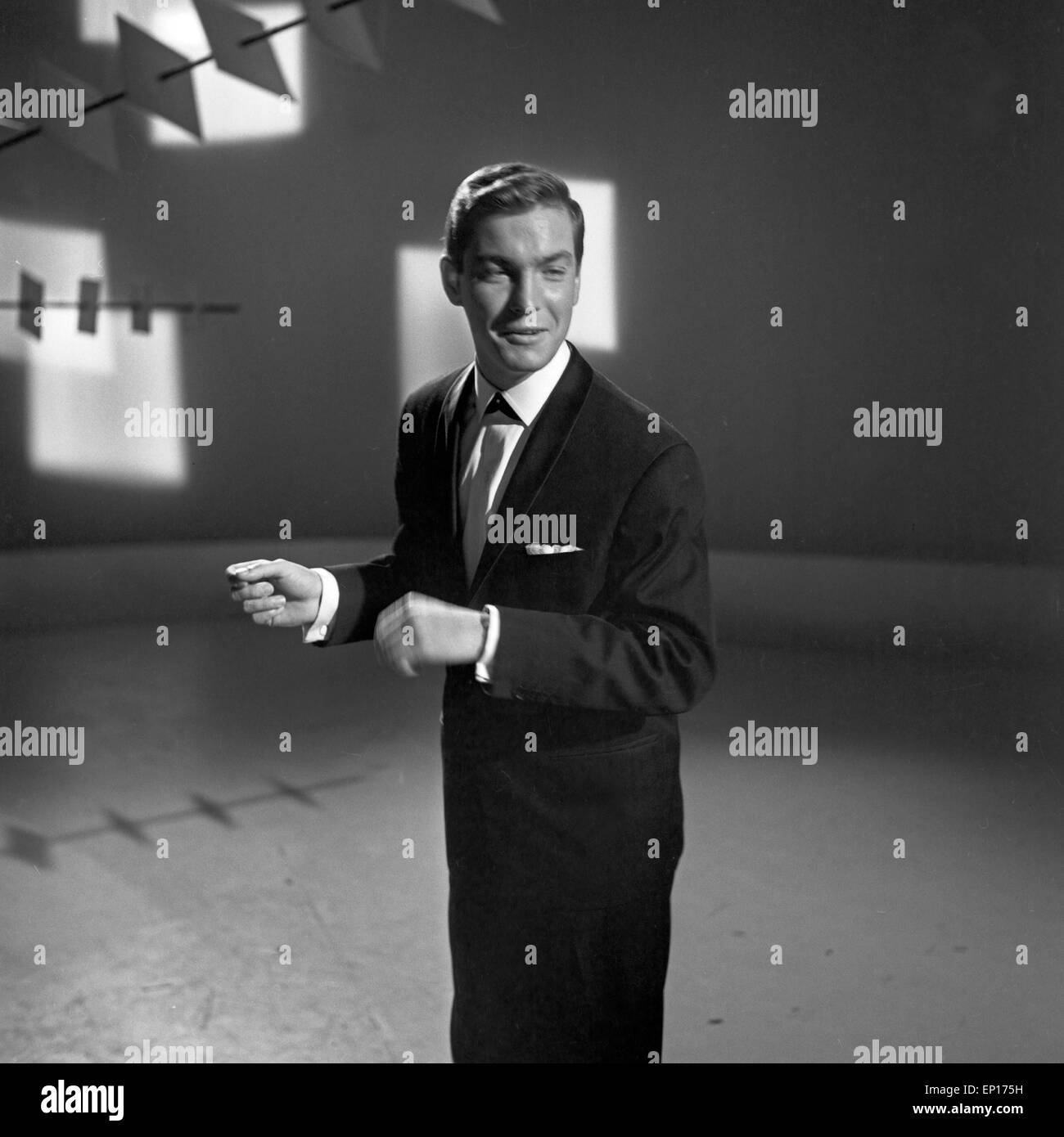 Deutscher Sänger Bert Berger (noch als Solist) bei einem Auftritt in ...