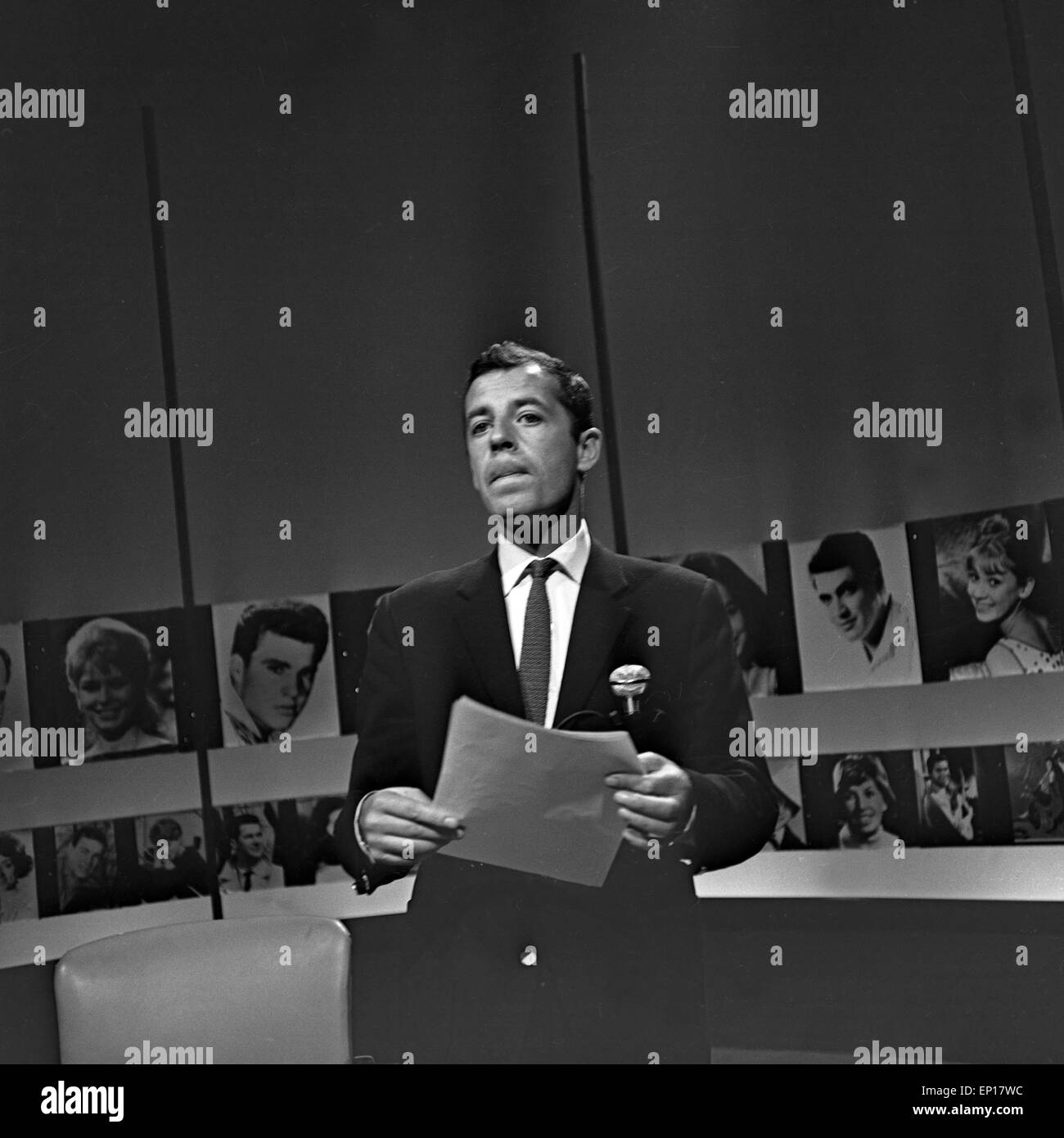 Chris Howland als Moderator der ARD-Musiksendung "Musik aus Studio B ...