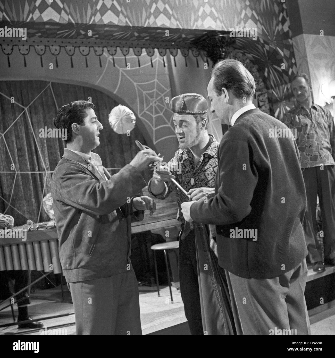 Kinder der 1950er jahre Schwarzweiß-Stockfotos und -bilder - Alamy