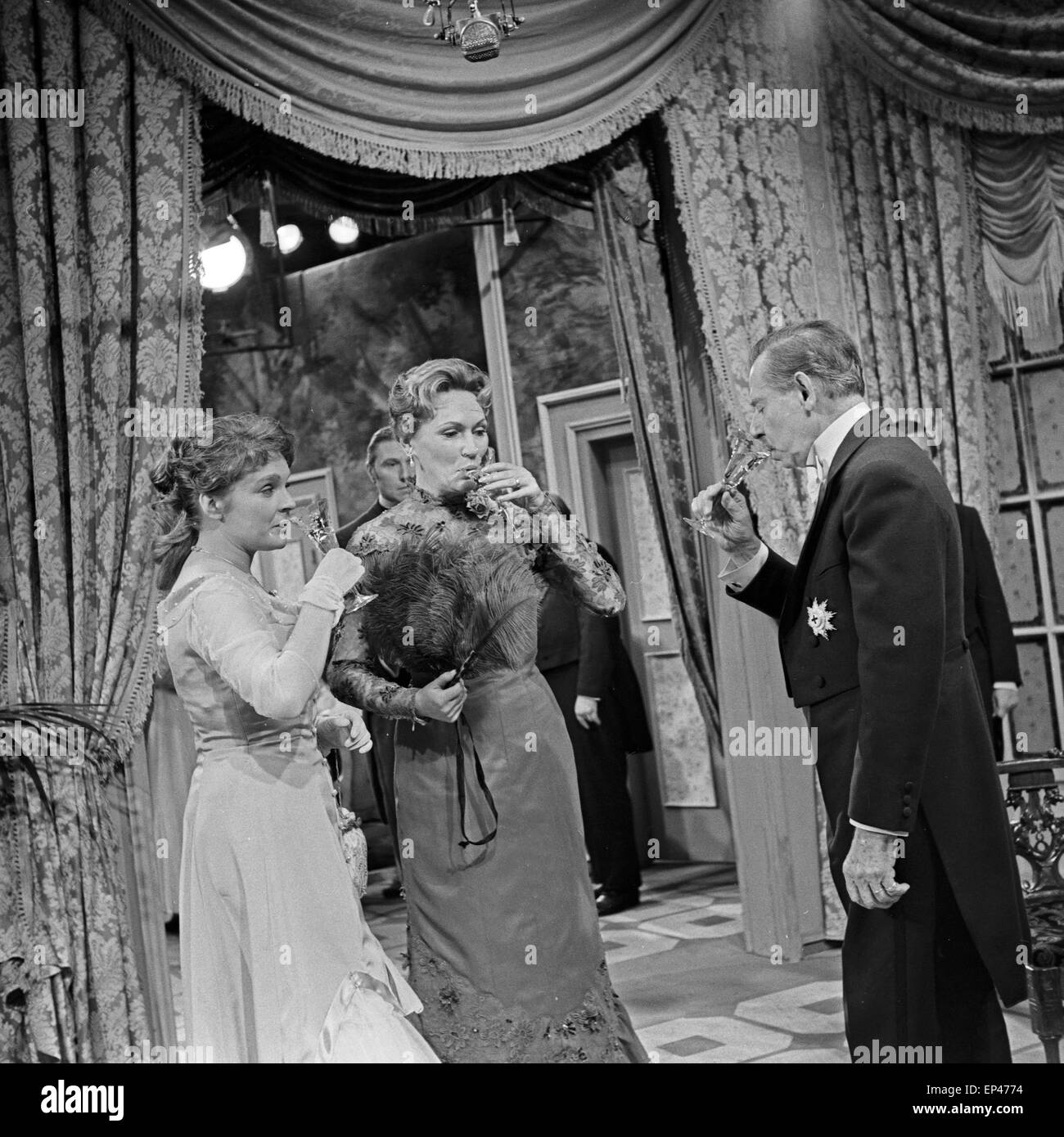 Ein Verkaufsprozesse Gatte, Fernsehfilm, Deutschland 1958, Regie: Hanns ...