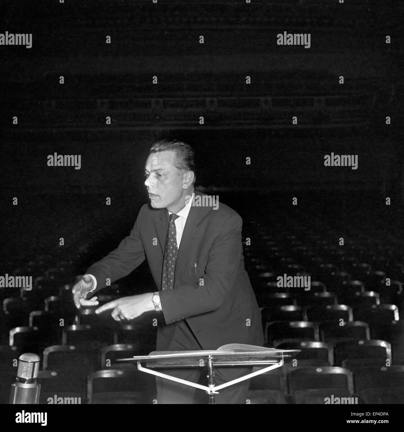 Bert kaempfert -Fotos und -Bildmaterial in hoher Auflösung – Alamy