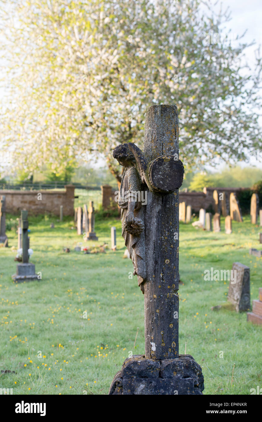 Kingham kirche -Fotos und -Bildmaterial in hoher Auflösung – Alamy