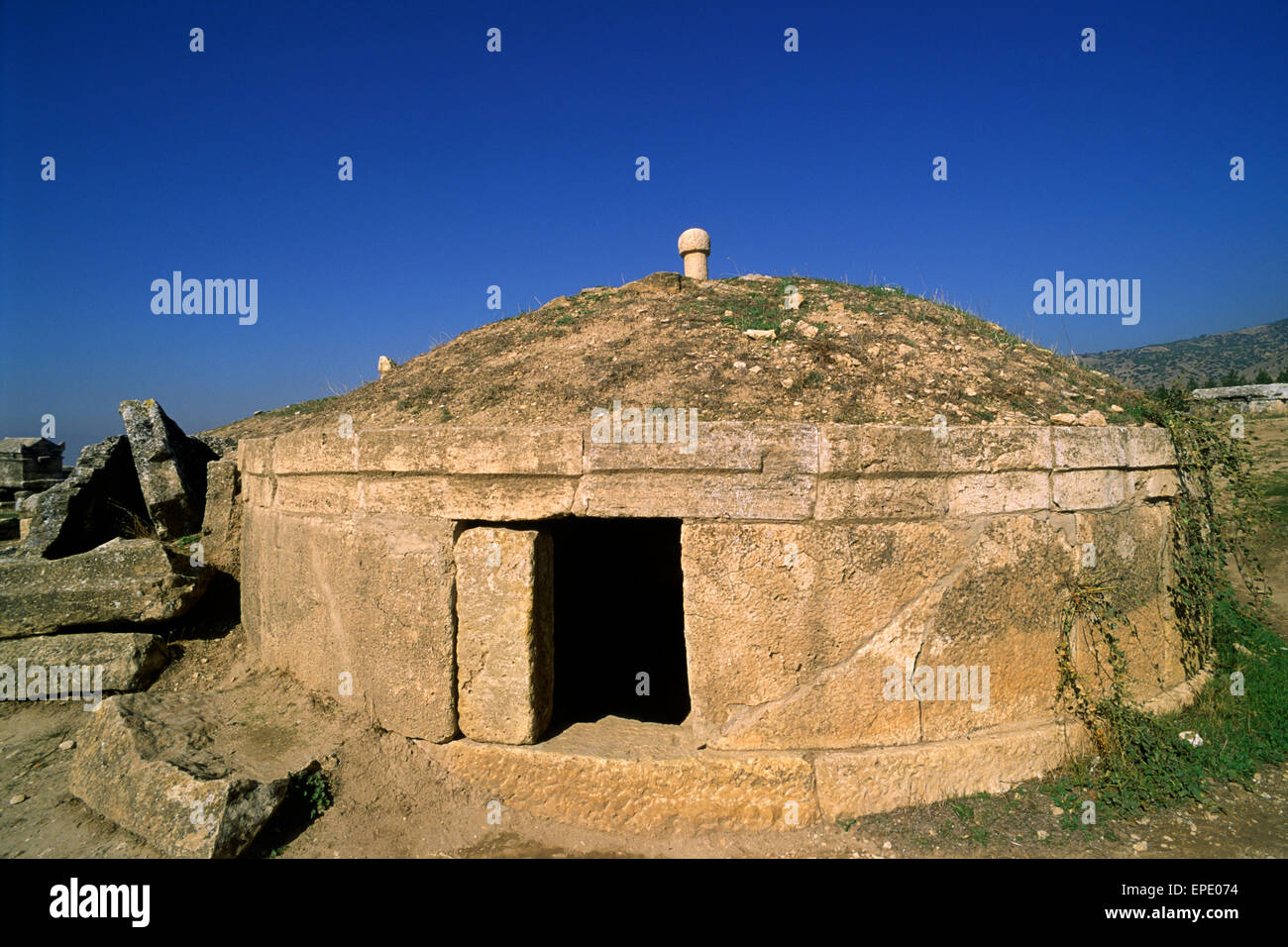 Antike nekropolen -Fotos und -Bildmaterial in hoher Auflösung – Alamy