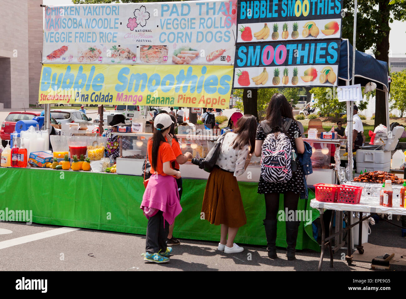 Smoothie Stand Stockfotos und -bilder Kaufen - Alamy