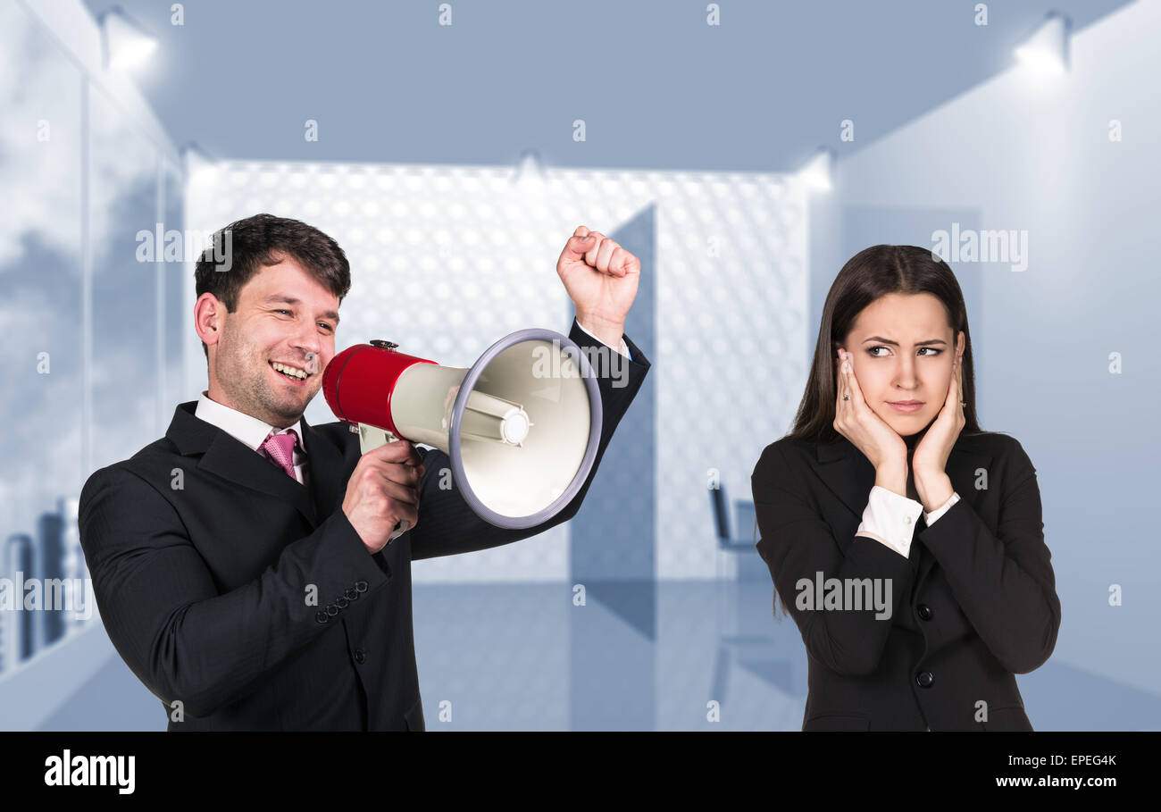 Weinen sprechen -Fotos und -Bildmaterial in hoher Auflösung – Alamy