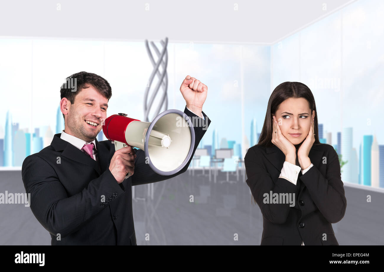 Weinen sprechen -Fotos und -Bildmaterial in hoher Auflösung – Alamy