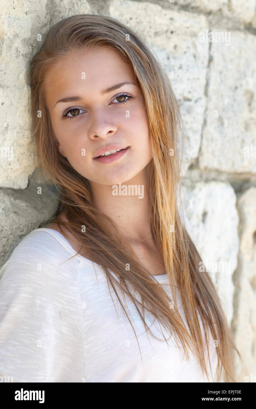 Pretty blonde -Fotos und -Bildmaterial in hoher Auflösung – Alamy