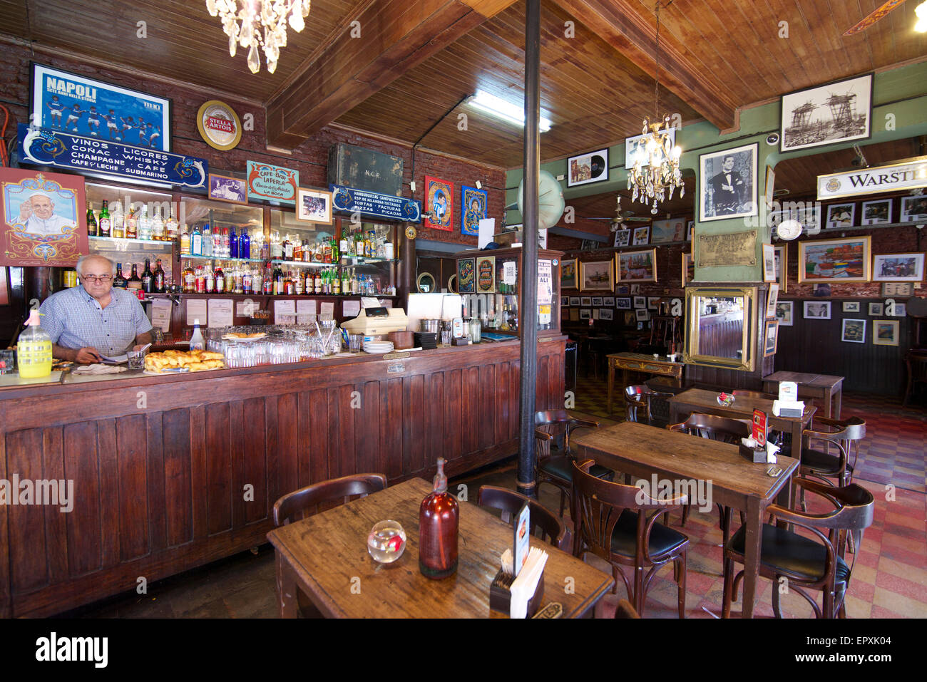 La perle cafe -Fotos und -Bildmaterial in hoher Auflösung – Alamy