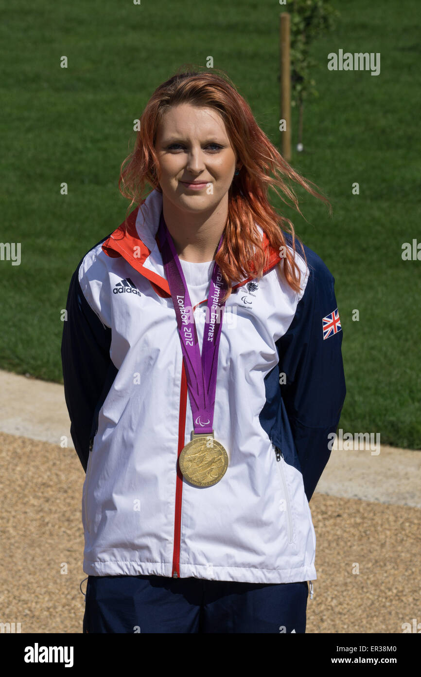 Jessica jane applegate mbe -Fotos und -Bildmaterial in hoher Auflösung ...