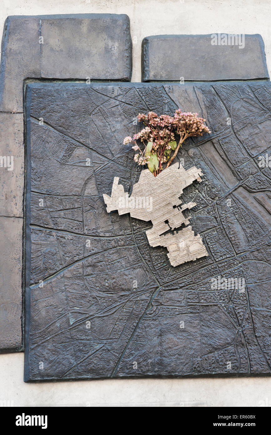 Fragment der mauer des warschauer ghettos -Fotos und -Bildmaterial in ...