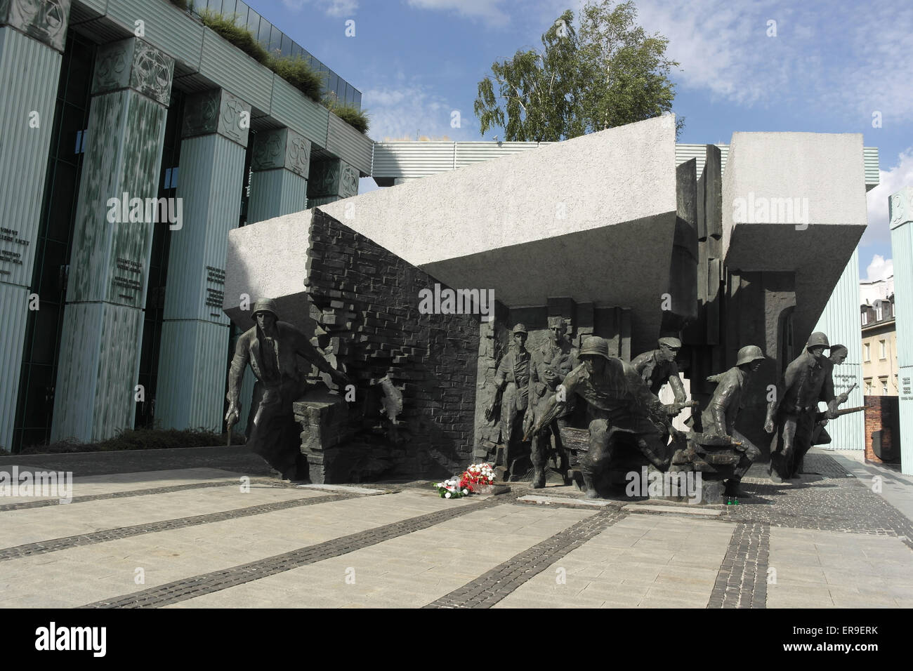 Kriegerdenkmal 1 bronze warschau auferstehungs denkmal center view ...
