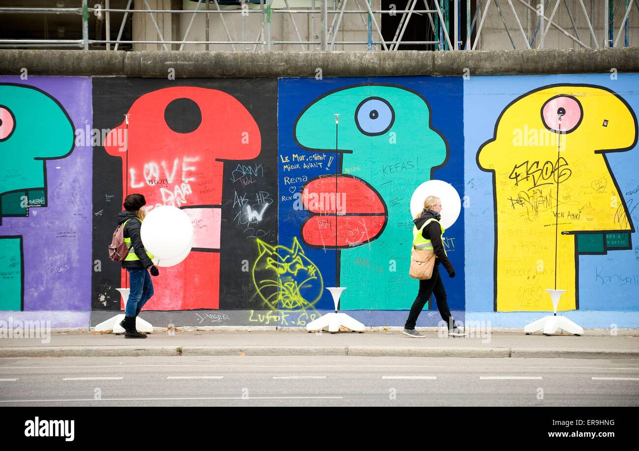 25 fall der berliner mauer -Fotos und -Bildmaterial in hoher Auflösung ...