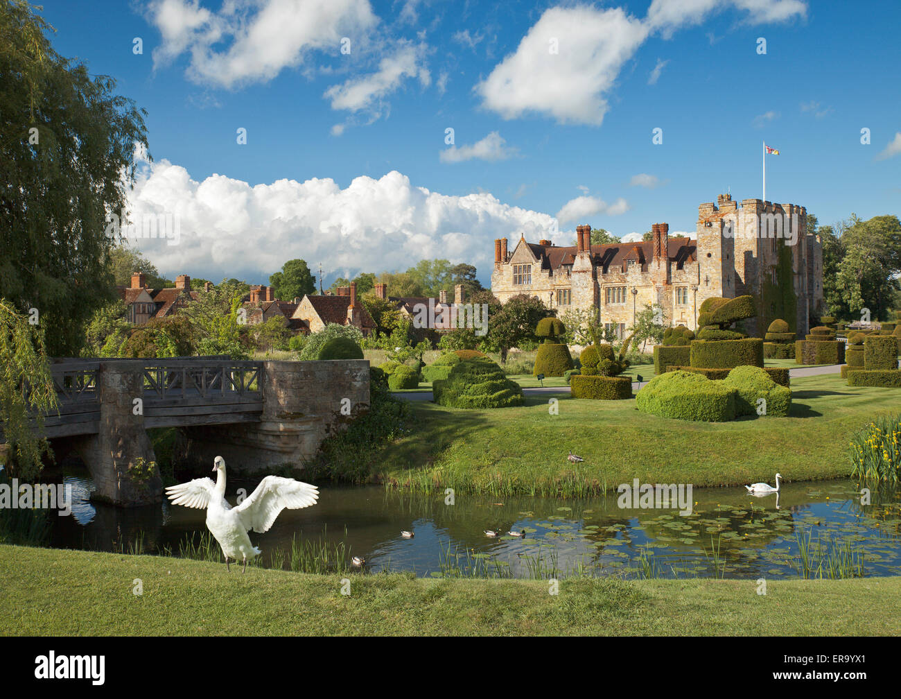 Hever castle gardens -Fotos und -Bildmaterial in hoher Auflösung – Alamy