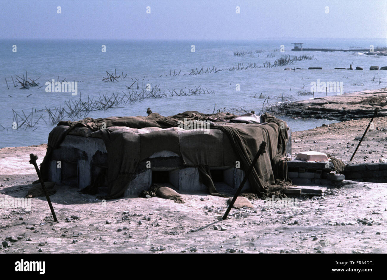 Getarnte bunker -Fotos und -Bildmaterial in hoher Auflösung – Alamy