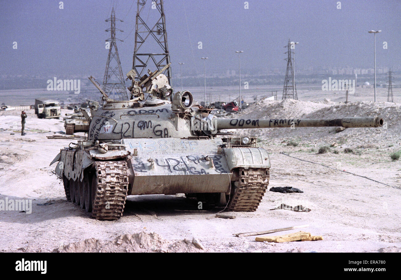 1. April 1991 Panzer aufgegeben irakischen T55 entlang der "Highway of ...