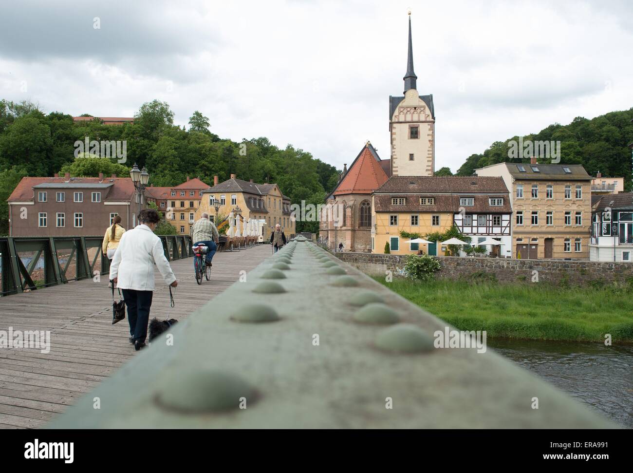 Weisse elster -Fotos und -Bildmaterial in hoher Auflösung – Alamy