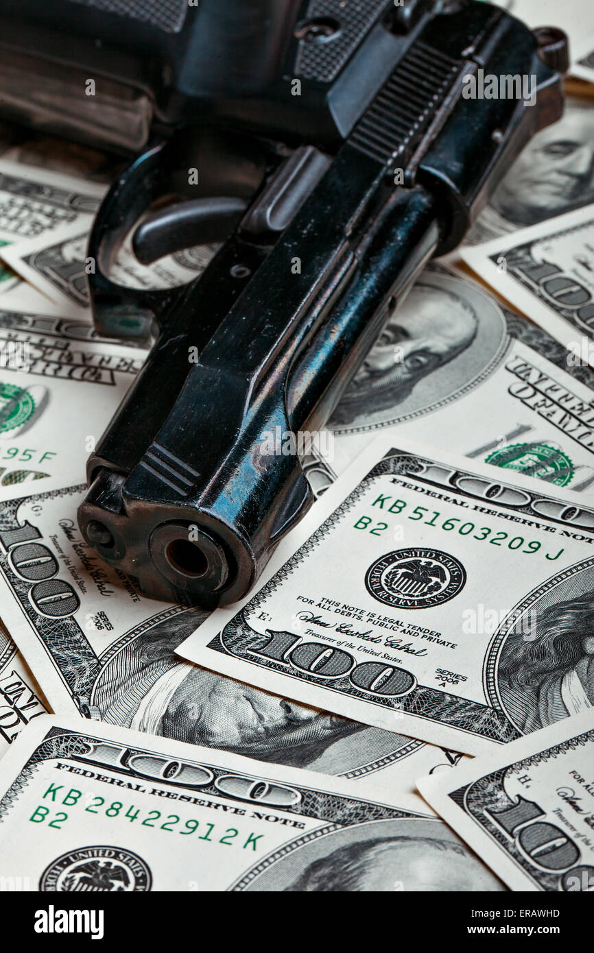 Waffen geld -Fotos und -Bildmaterial in hoher Auflösung – Alamy