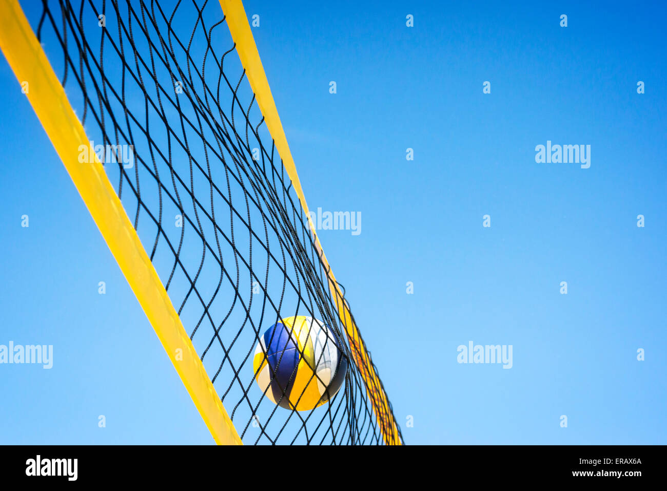 Beach volleyball spiel -Fotos und -Bildmaterial in hoher Auflösung – Alamy
