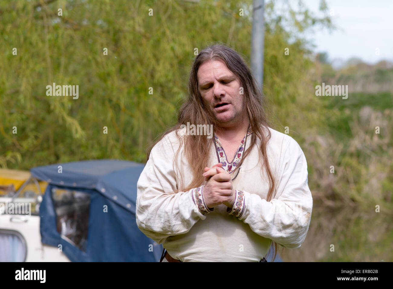 Wikinger Reenactment Gruppe Clan Wulfhar zeigt Facetten der Wikinger ...