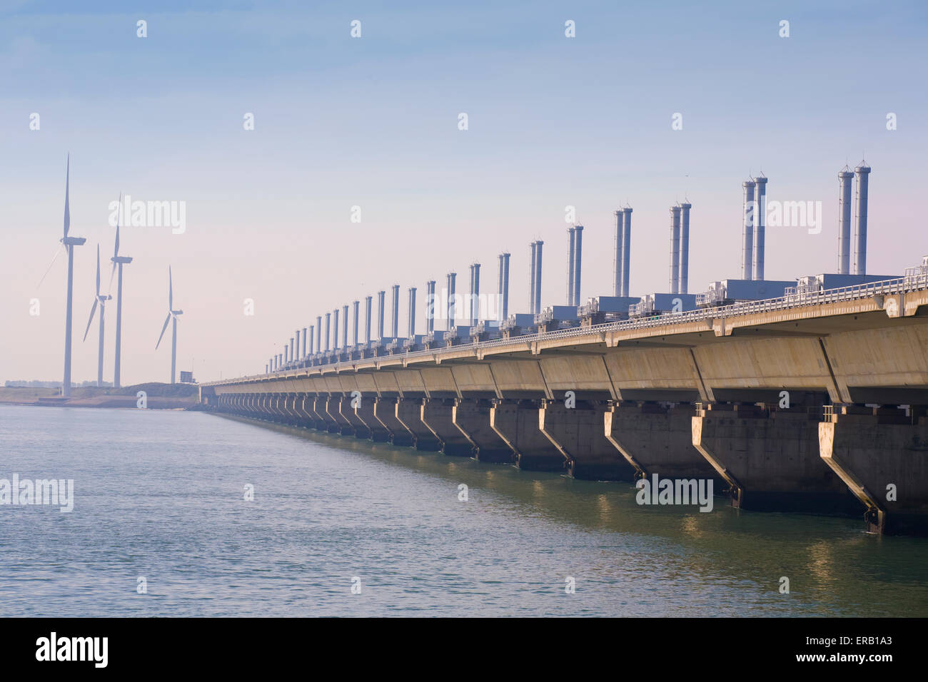 Europa, Niederlande, Zeeland, Deltaproject, die Oosterschelde-Damm ...