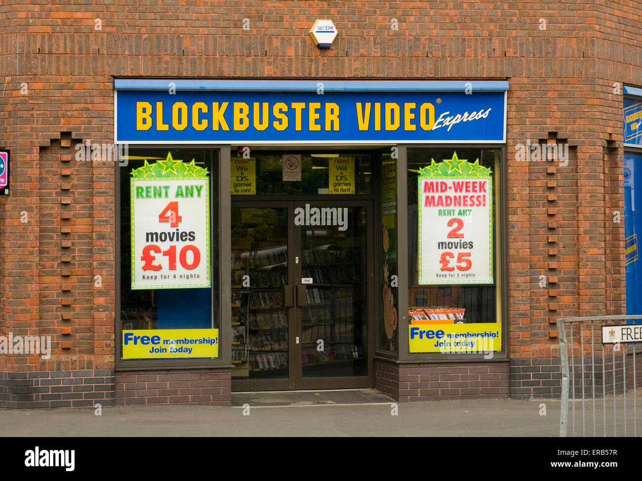 Blockbuster video store sign -Fotos und -Bildmaterial in hoher ...