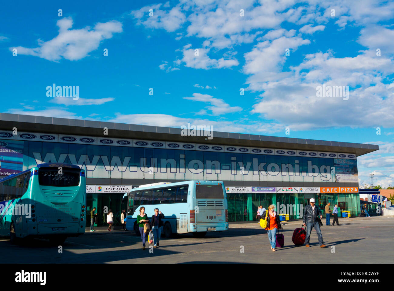 Sofia busbahnhof -Fotos und -Bildmaterial in hoher Auflösung – Alamy