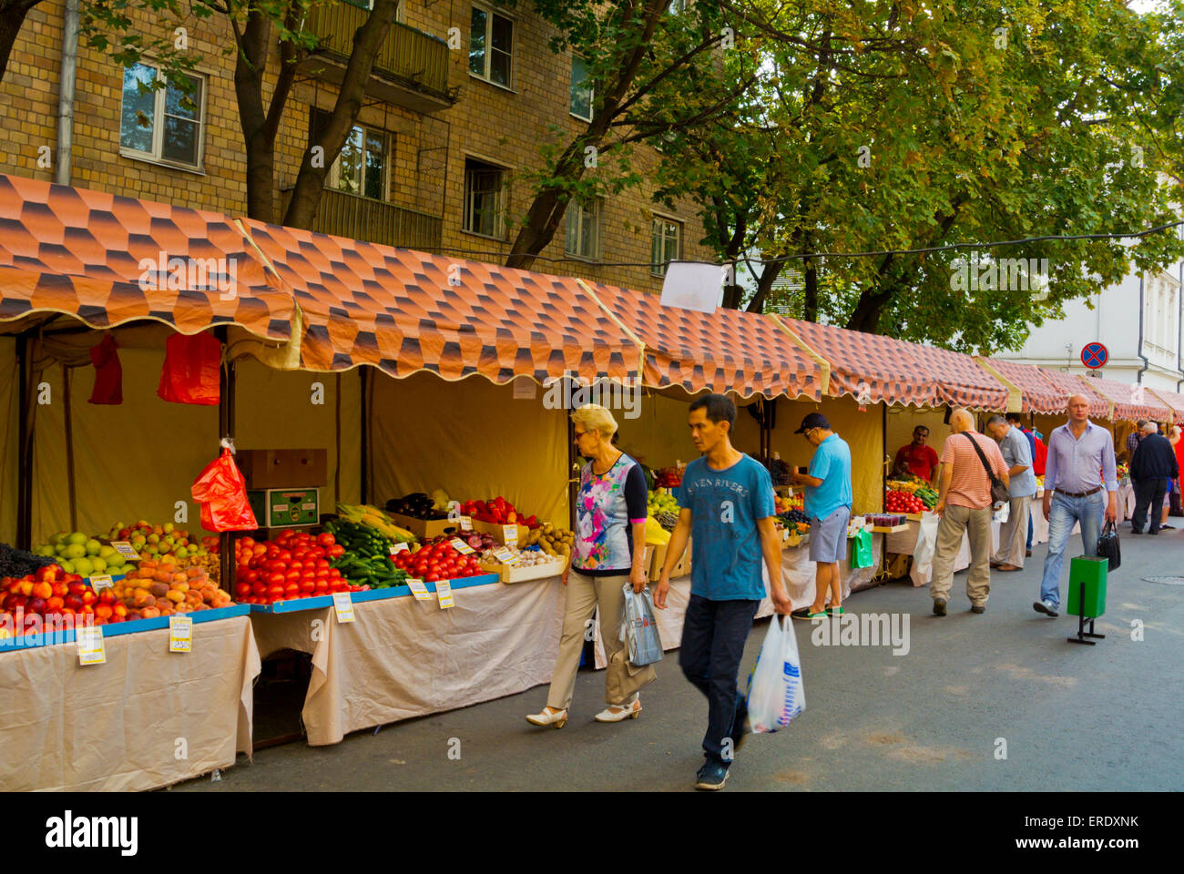 Russian Food Shop Stockfotos und -bilder Kaufen - Alamy