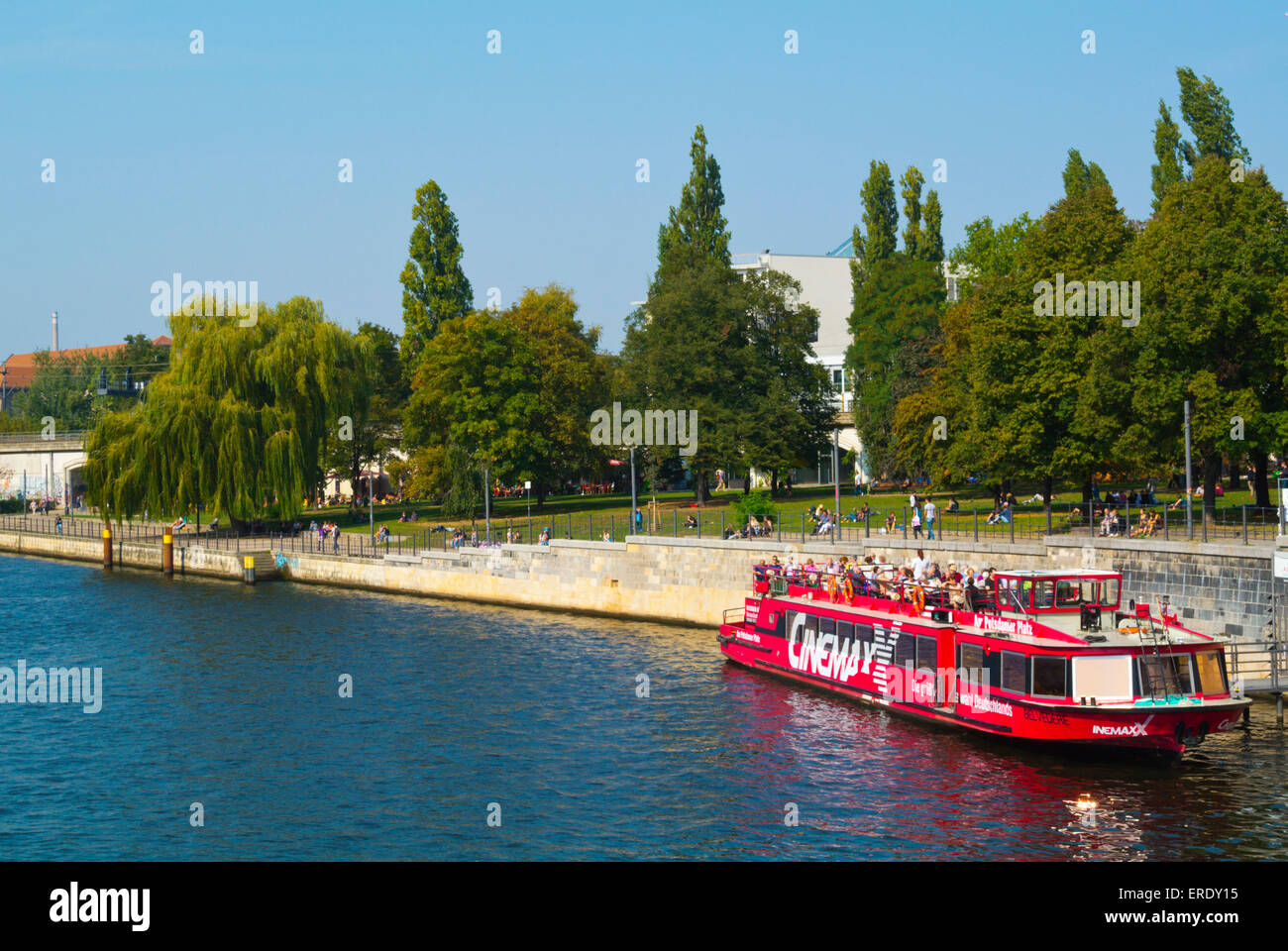 Bootsfahrt berlin -Fotos und -Bildmaterial in hoher Auflösung – Alamy