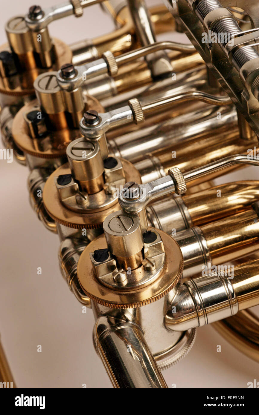Valved brass instrument -Fotos und -Bildmaterial in hoher Auflösung – Alamy