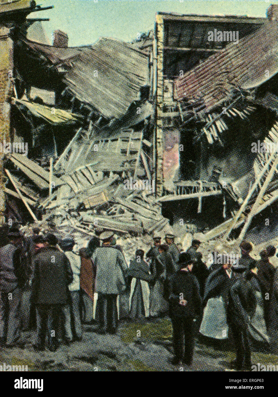 Ersten Weltkrieg Ruinen-Appartementhaus von 50 kg Mine Bombe von ...
