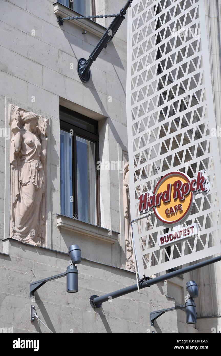 Hard rock cafe budapest -Fotos und -Bildmaterial in hoher Auflösung – Alamy