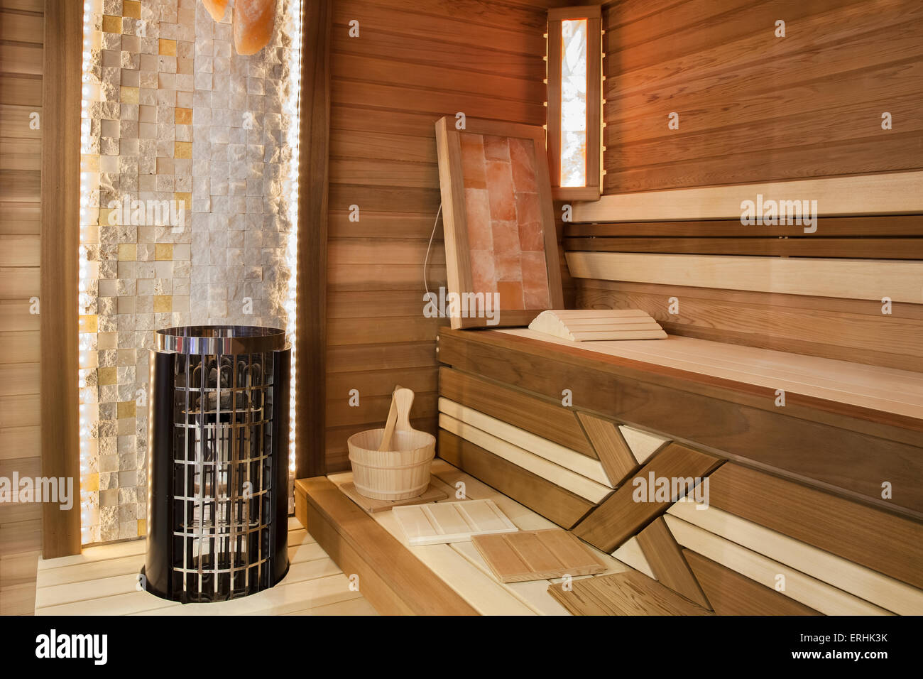 Wooden Sauna Stockfotos & Wooden Sauna Bilder - Alamy