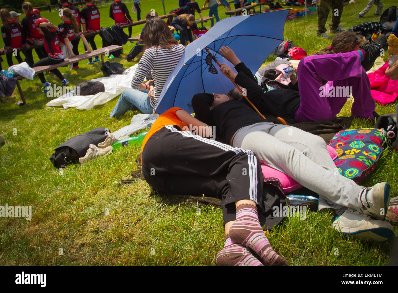 Ausruhen nach dem spiel -Fotos und -Bildmaterial in hoher Auflösung – Alamy