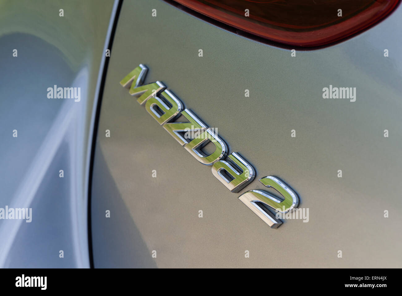 Logo mazda -Fotos und -Bildmaterial in hoher Auflösung – Alamy