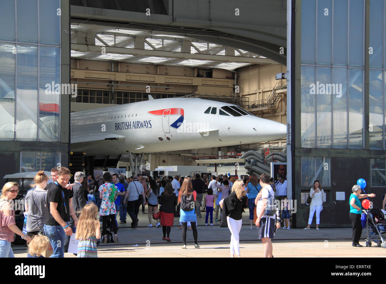 Concorde bei der british airways engineering base heathrow -Fotos und ...