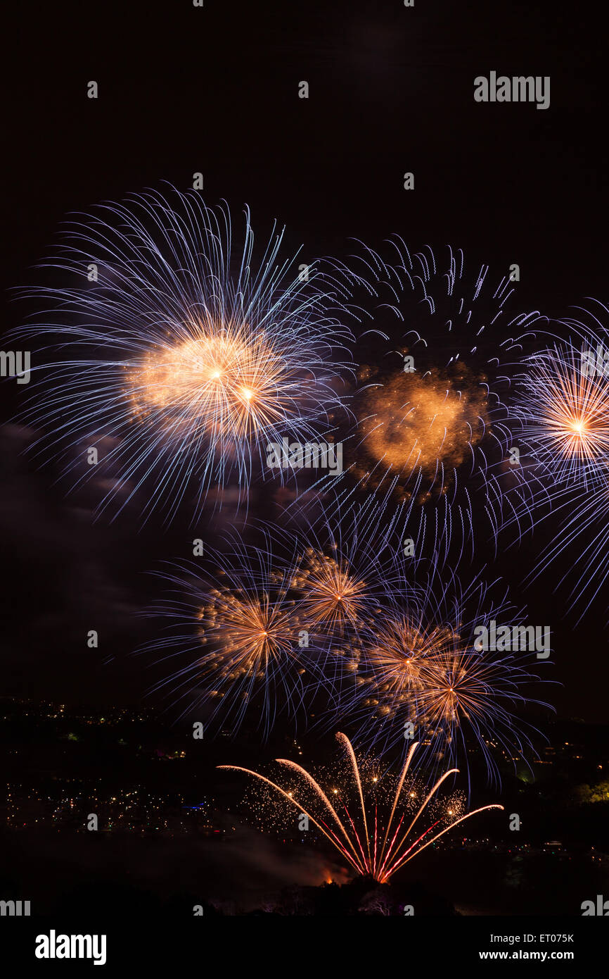 Neue jahre mitternacht -Fotos und -Bildmaterial in hoher Auflösung – Alamy