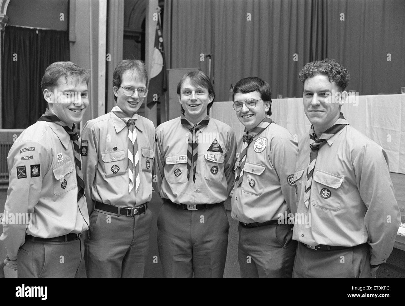 Venture Scouts in West Yorkshire sind durch Lord Leutnant von West ...
